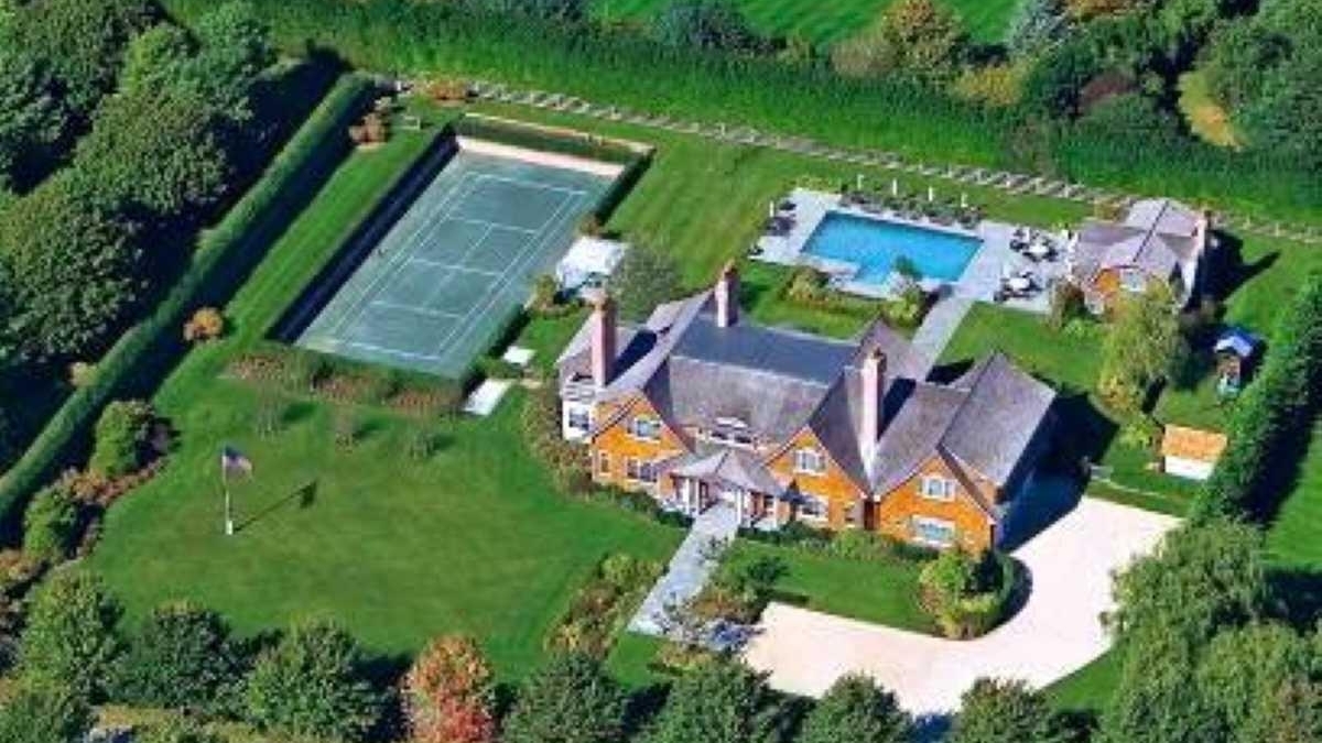 What will happen to Kelsey Grammer's home? - Newsday