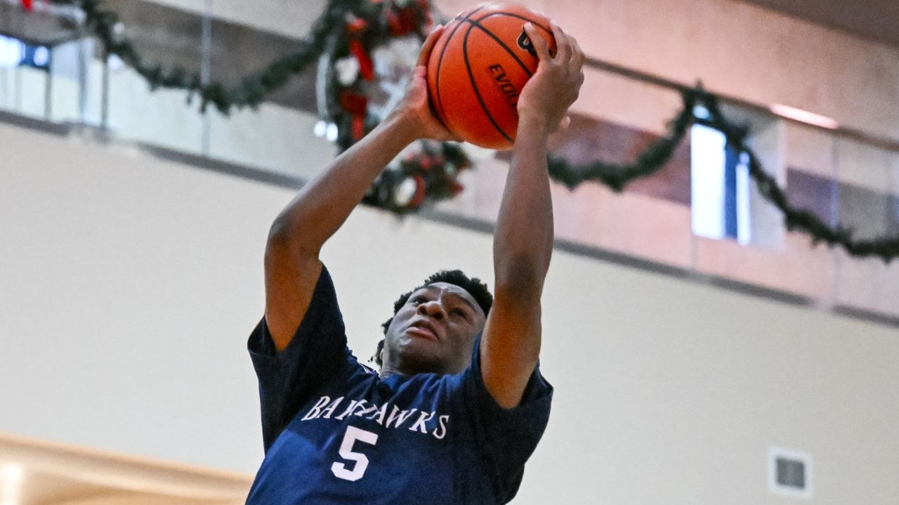 St. Dominic boys basketball tops Bay Shore at Gary Charles Hoop Classic ...