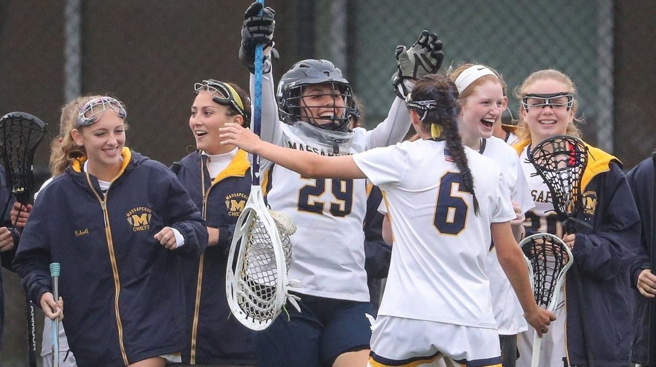 Sophia Cardello, Cari Scanio, Alexa Gentile lift Massapequa in semis ...