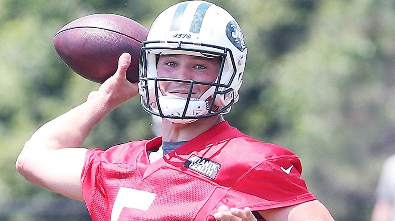 Jets’ Josh McCown impressed by fellow QB Christian Hackenberg - Newsday