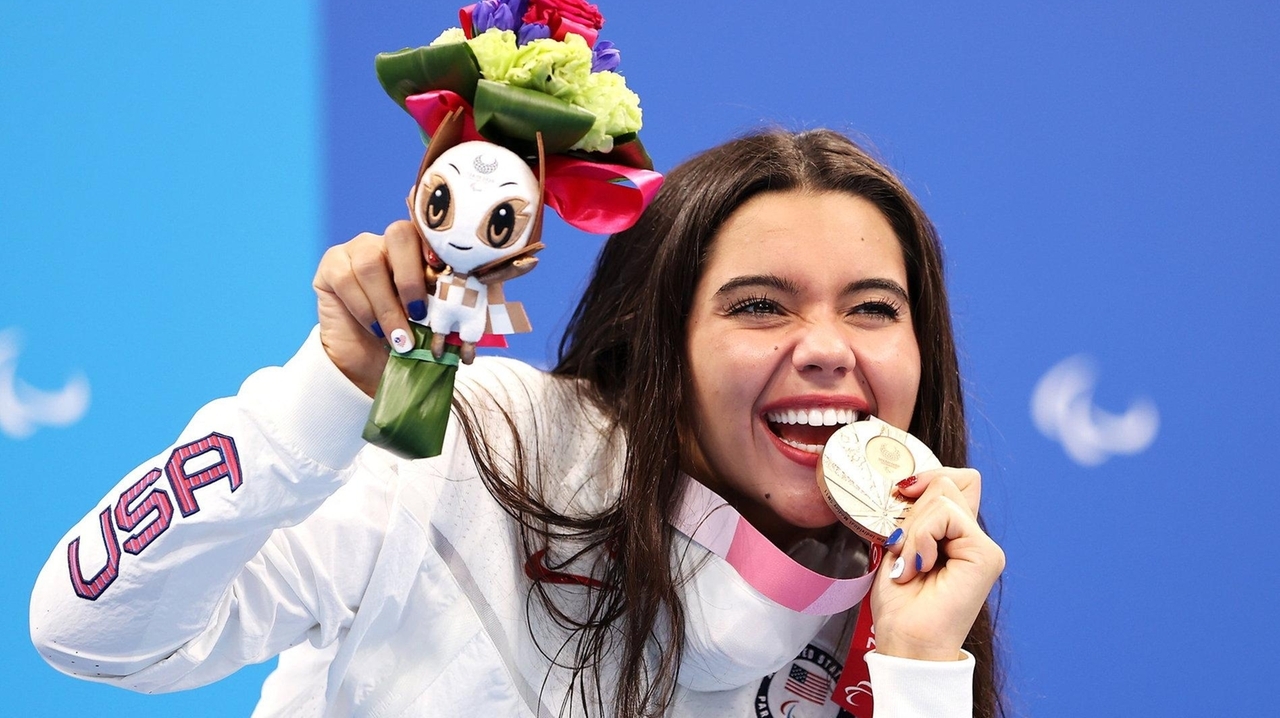 Garden City swimmer Anastasia Pagonis wins second medal at Tokyo ...