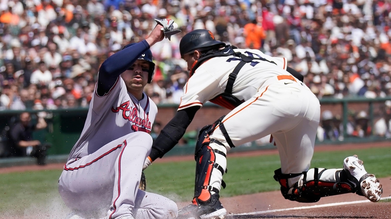 Riley keeps Braves rolling with 30th HR in 7-3 win over Giants - Newsday