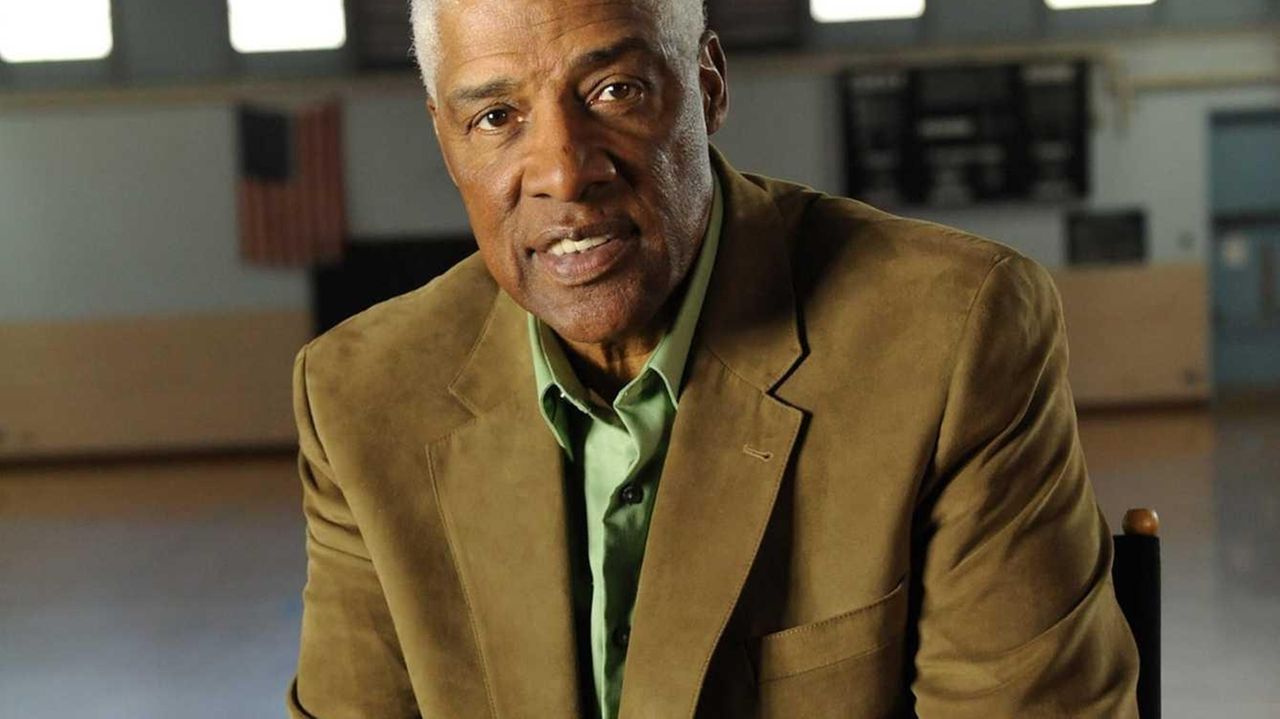Dr. J makes house call as Julius Erving comes home to Roosevelt - Newsday
