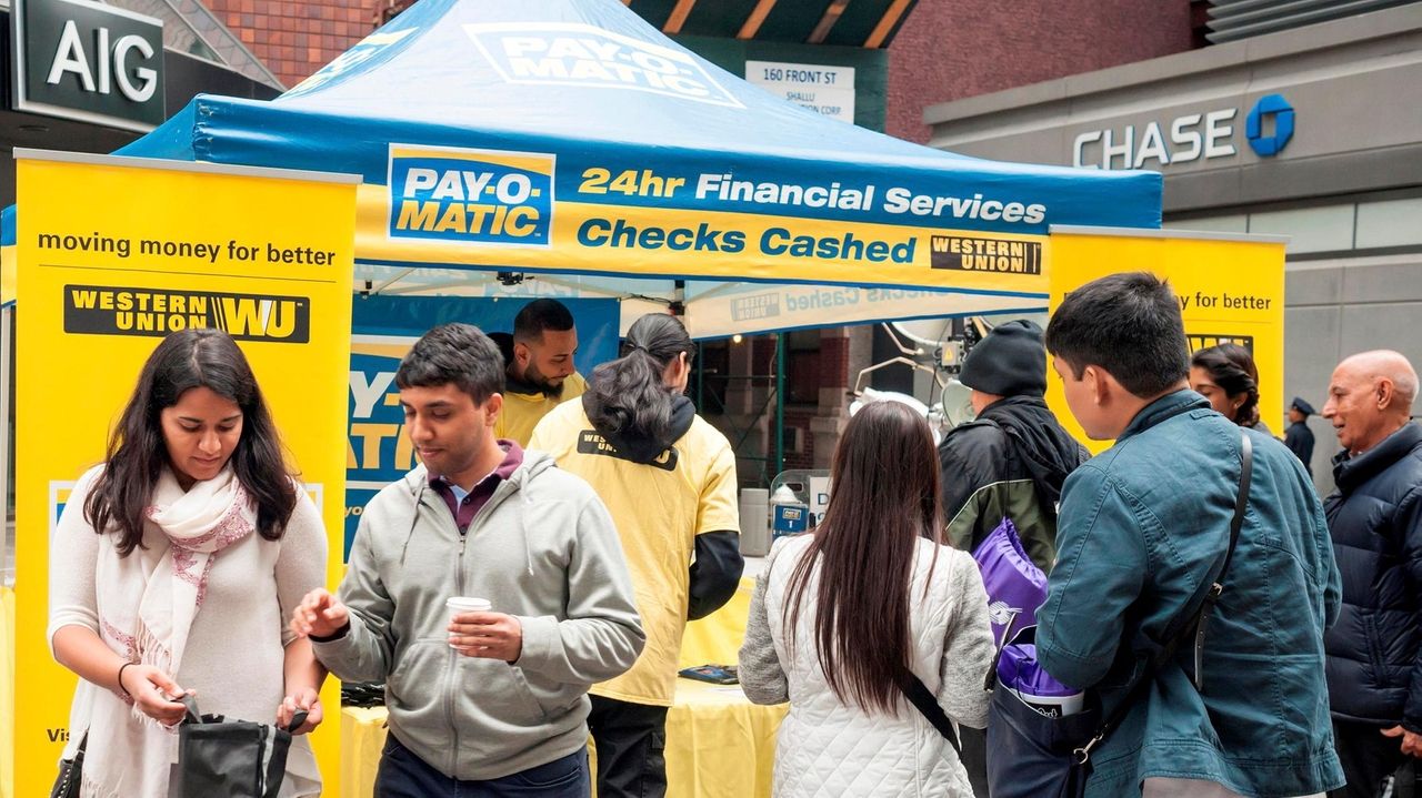 Check-cashing service Pay-O-Matic closes locations - Newsday