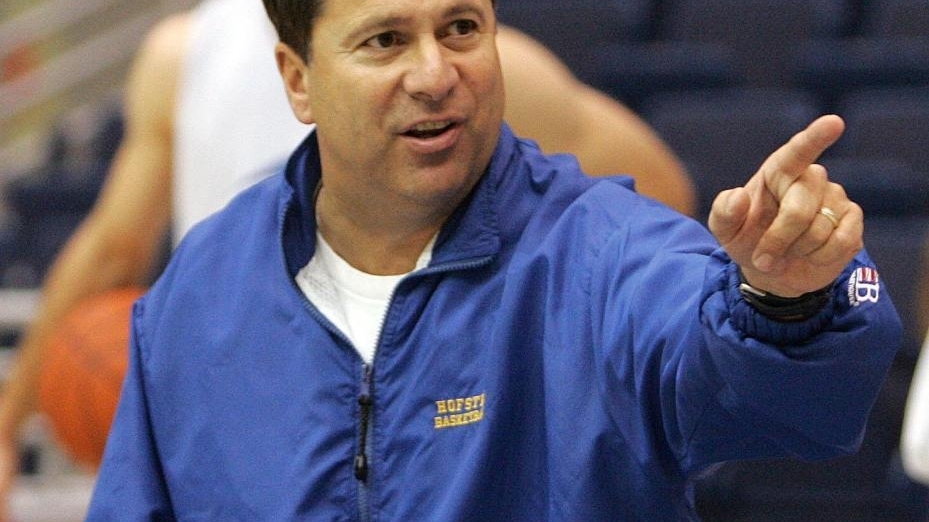 Pecora was tired of being wallflower at Big Dance - Newsday