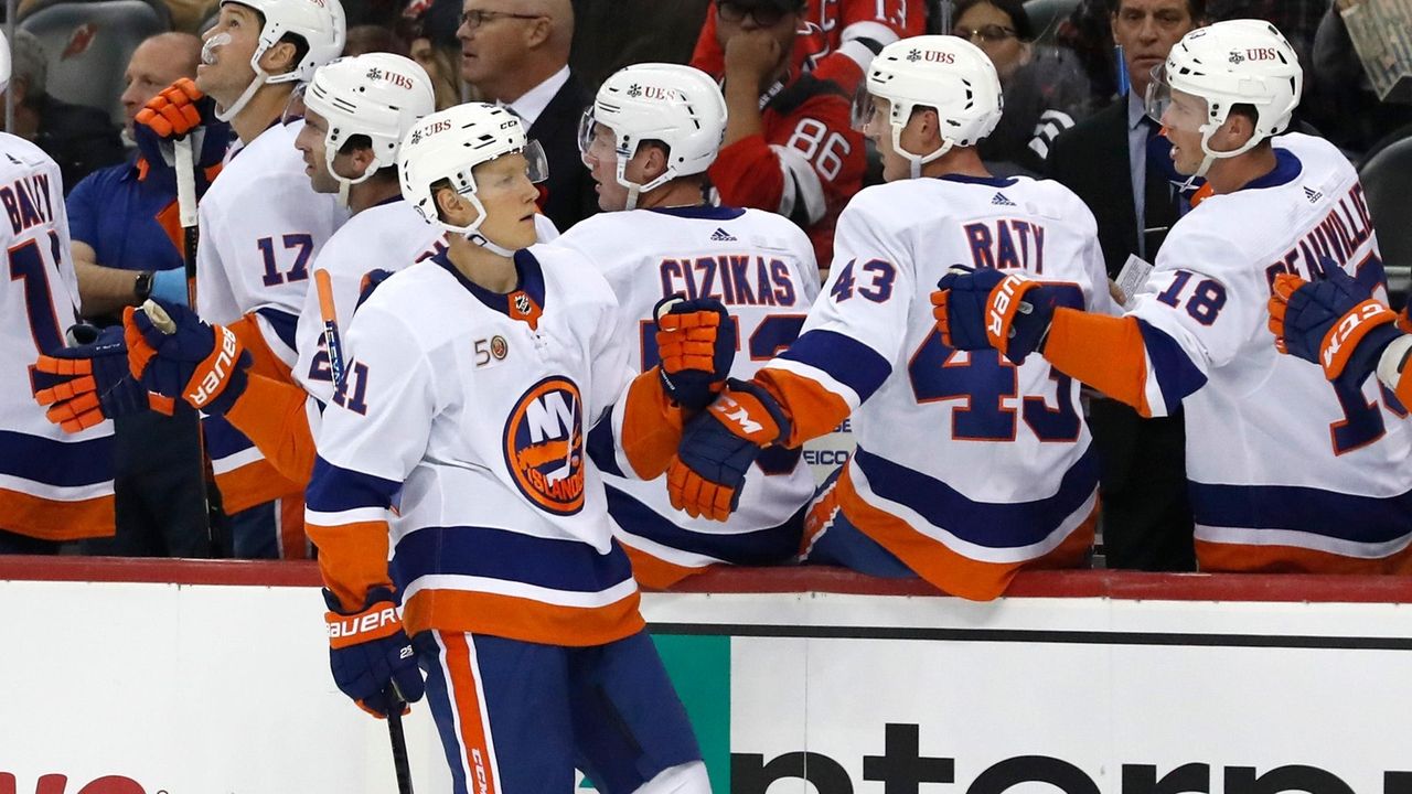 Soshnikov fights for spot among Isles' forwards - Newsday