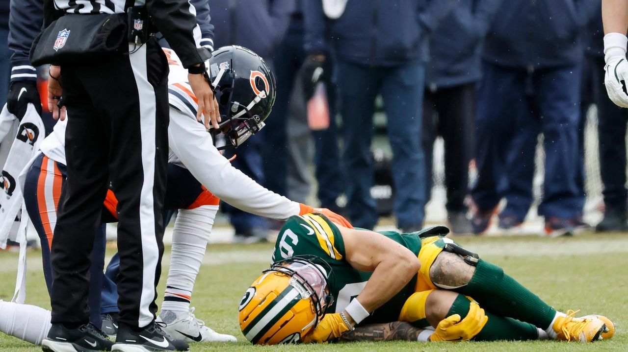 Packers' Christian Watson out for season with torn ACL in right knee - Newsday