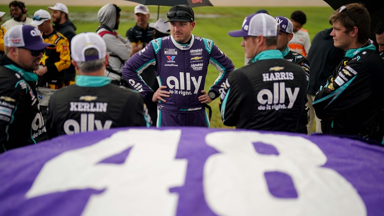 Battling vertigo, NASCAR driver Alex Bowman says 'I'm as close to 100% ...