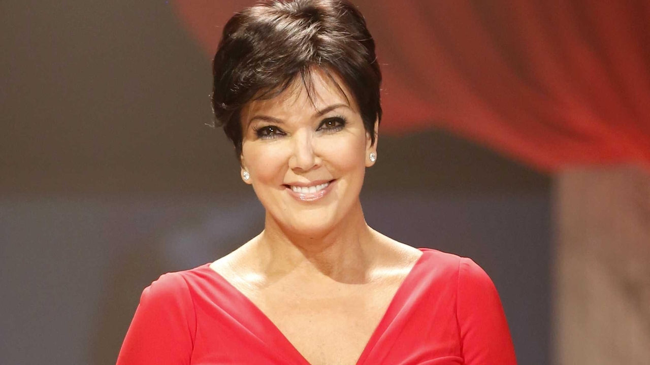 Watch Kris Jenner's talk show preview for 'Kris' - Newsday