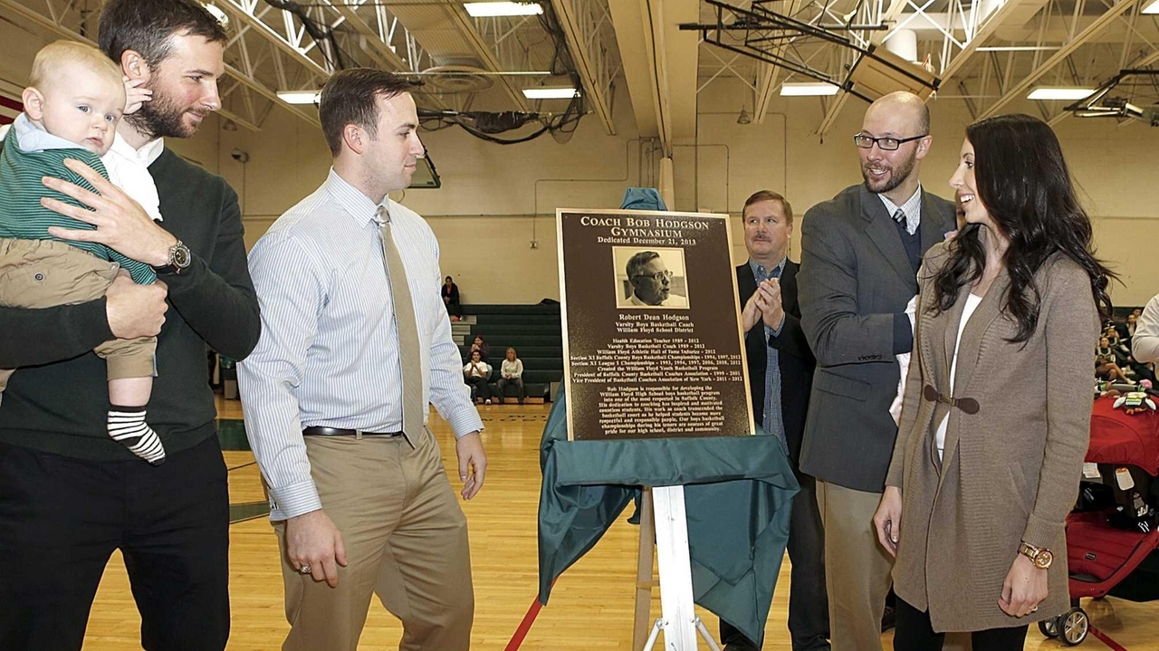 Floyd dedicates gym to late coach Bob Hodgson - Newsday