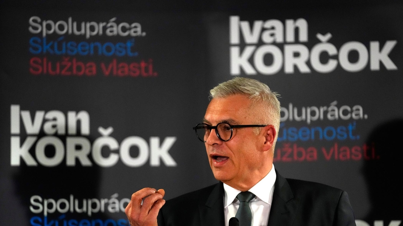 A pro-West diplomat and an ally of populist premier to meet in runoff ...
