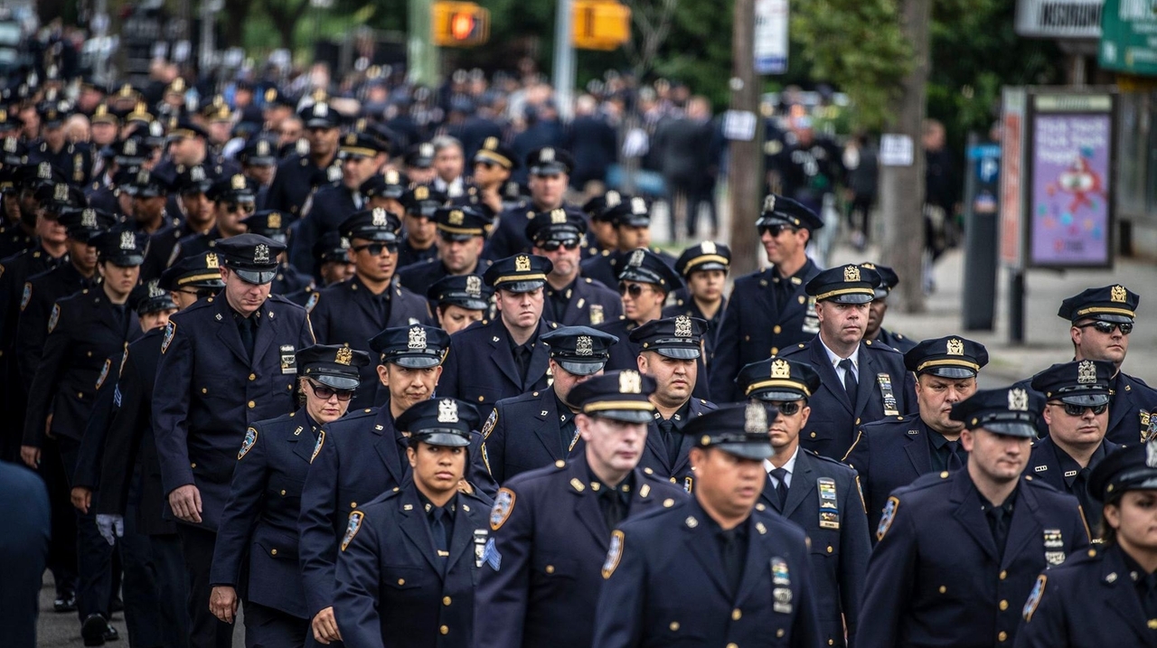 Photos: Funeral for retired NYPD Det. Luis Alvarez - Newsday