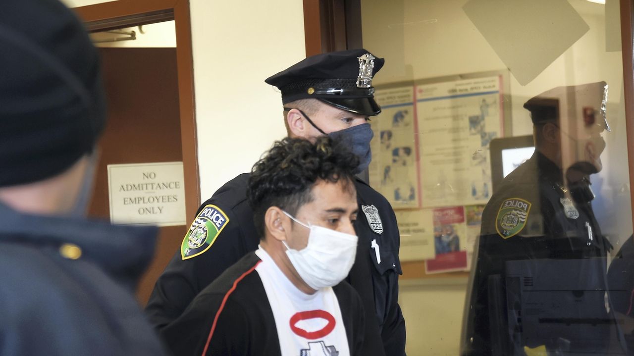 Hampton Bays man convicted in murder of romantic rival, DA says - Newsday