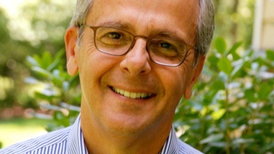 Mike Lupica launches latest kids novel in Carle Place - Newsday