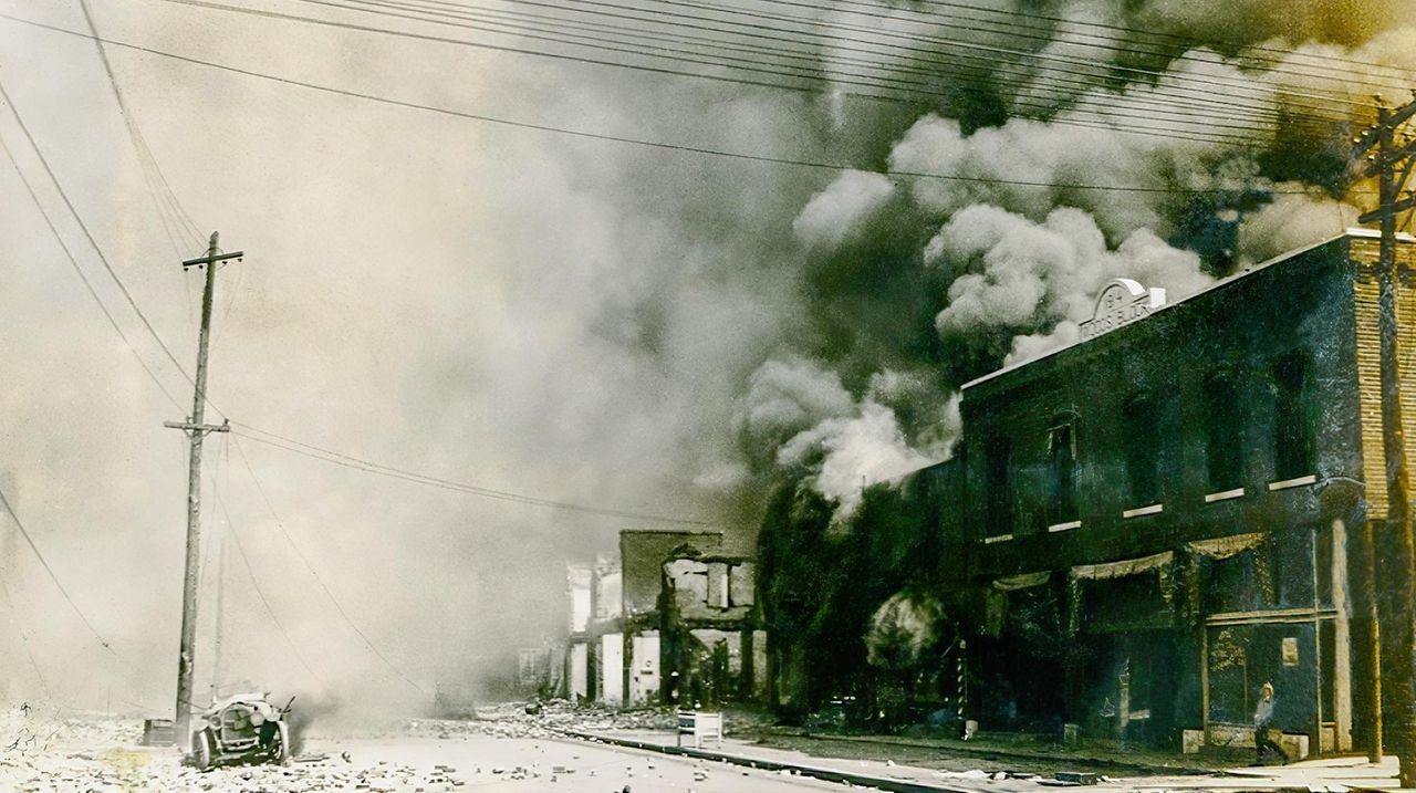 'Tulsa Burning' review: Vivid, powerful account of race massacre - Newsday