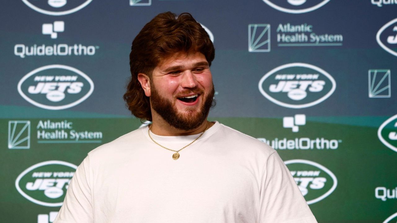 New Jets center Joe Tippmann following in footsteps of mentor Jason ...