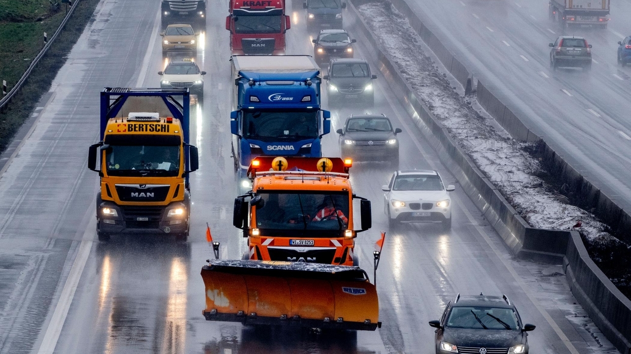 Heavy snowfall and freezing rain disrupt transport in Scandinavia and ...