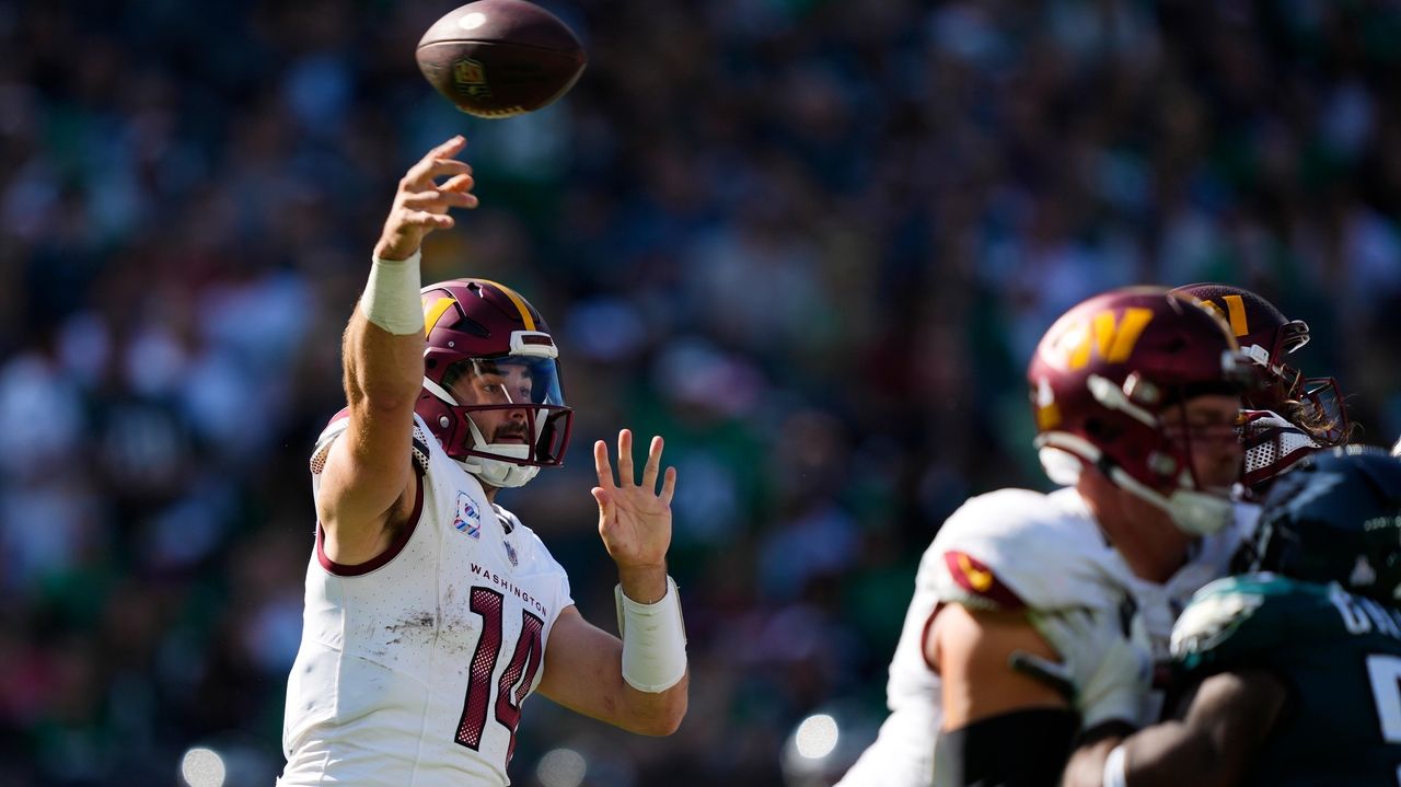 Howell puts Buffalo disaster behind him, shines in tying drive but can ...