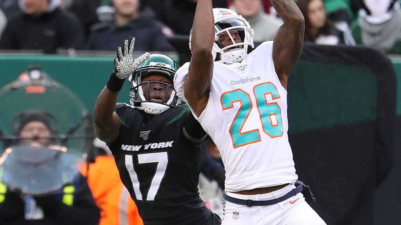 Jets Q&A: Vyncint Smith wasn't surprised the replay official overturned ...