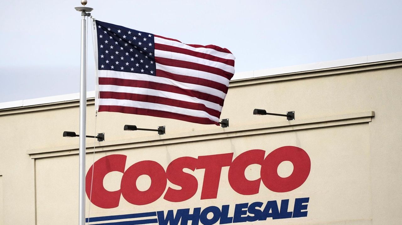 Costco's Long Island stores opens earlier for executive members - Newsday