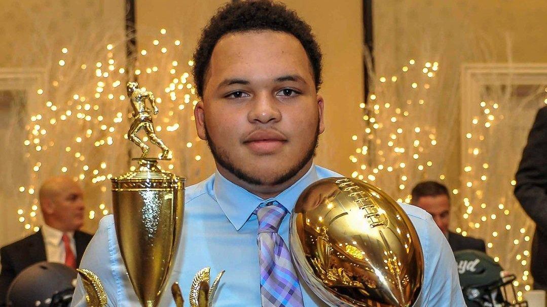 Bradley wins Collotta Award as Suffolk’s top LB - Newsday