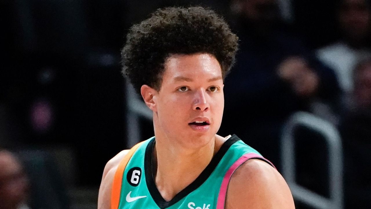 Isaiah Roby's unique Summer League opportunity with the Knicks - Newsday