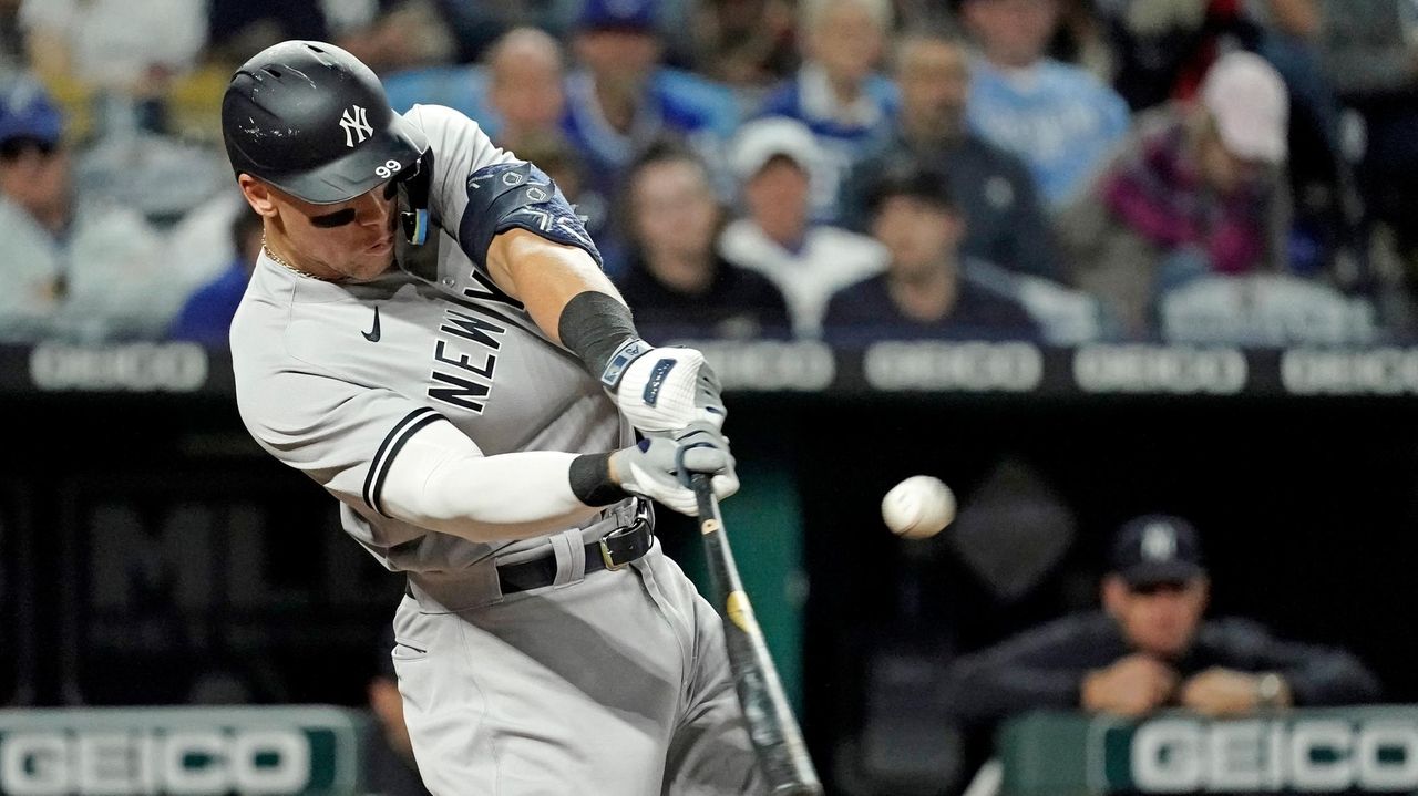 Yankees hit four home runs in rout of Royals - Newsday