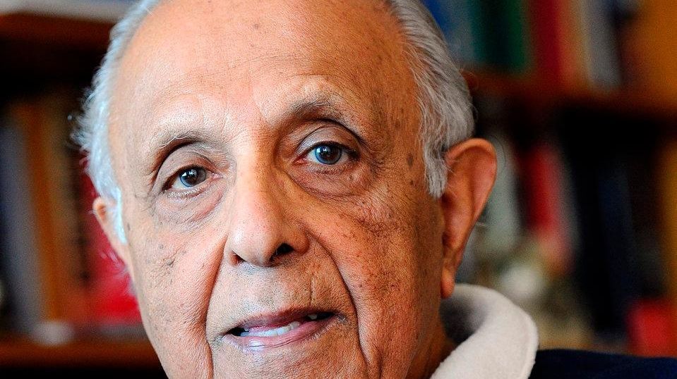 Anti-apartheid icon Ahmed Kathrada, 87 - Newsday
