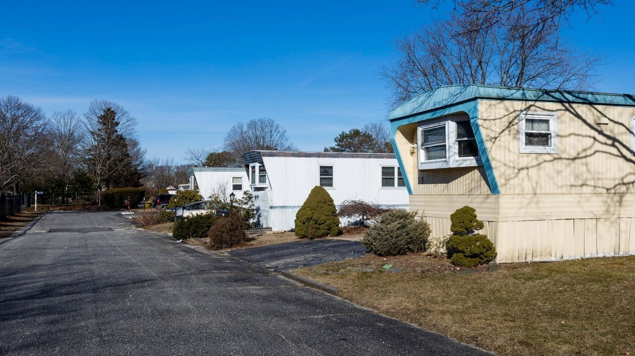 State law expands right of owners of mobile homes to make counter ...