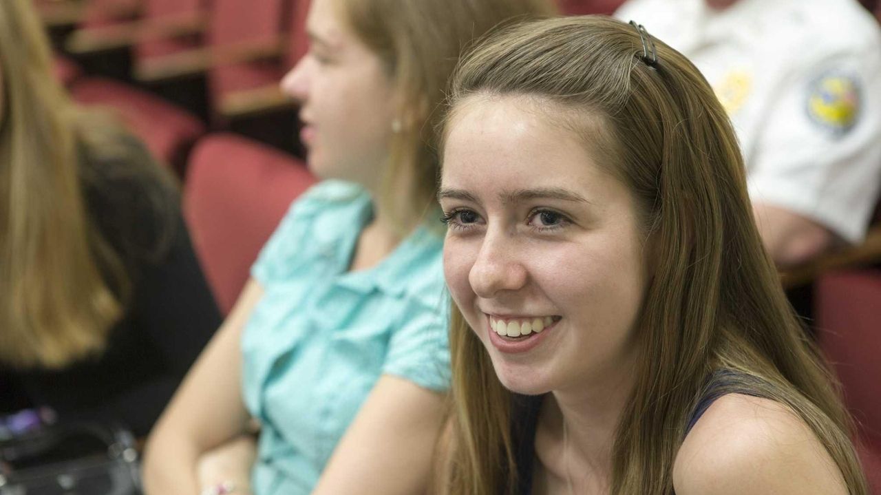 Girl's passion for Flanders flag never wavered - Newsday