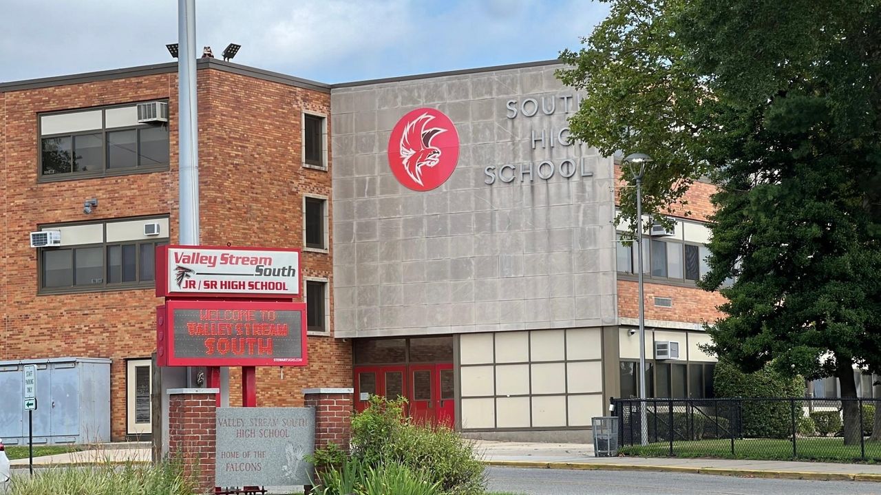 Valley Stream South High alums call for reinstatement of science ...