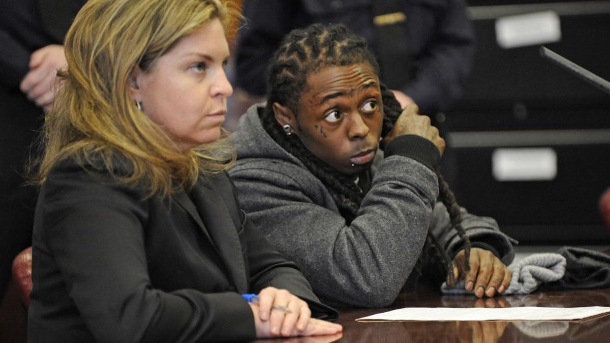 Lil Wayne gets year in jail in gun case - Newsday