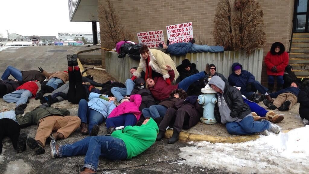 'Die-in' protests Long Beach's lack of hospital - Newsday