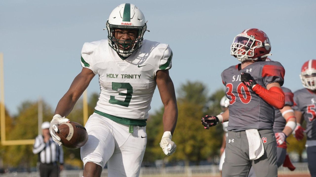 Holy Trinity defense steps up to capture CHSFL Class AA-2 title - Newsday
