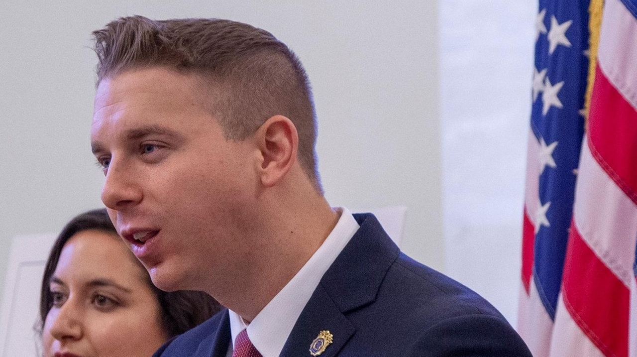 Nassau Legis. Josh Lafazan outraises other Nassau County lawmakers ...