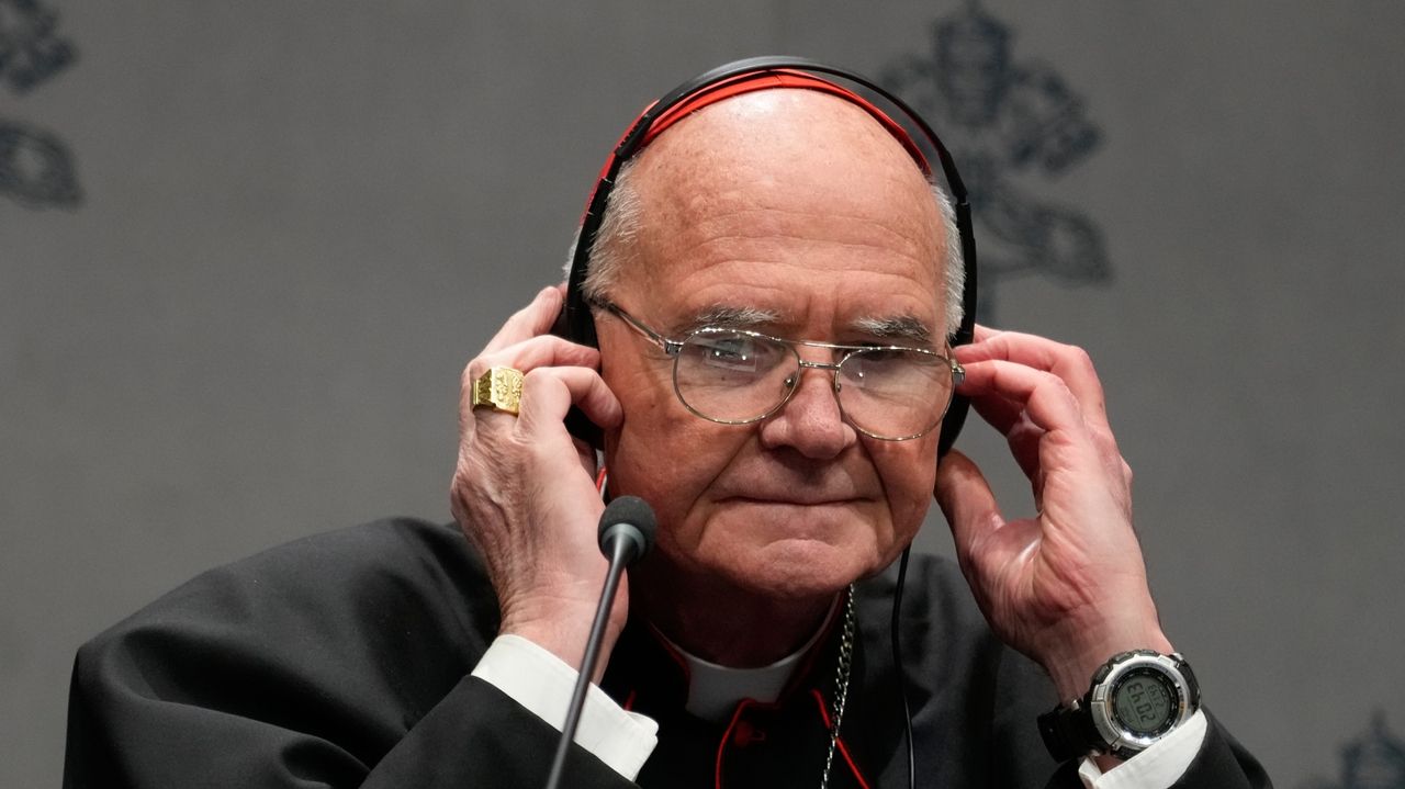 Pope indicates new governing style for Catholic Church with regular ...