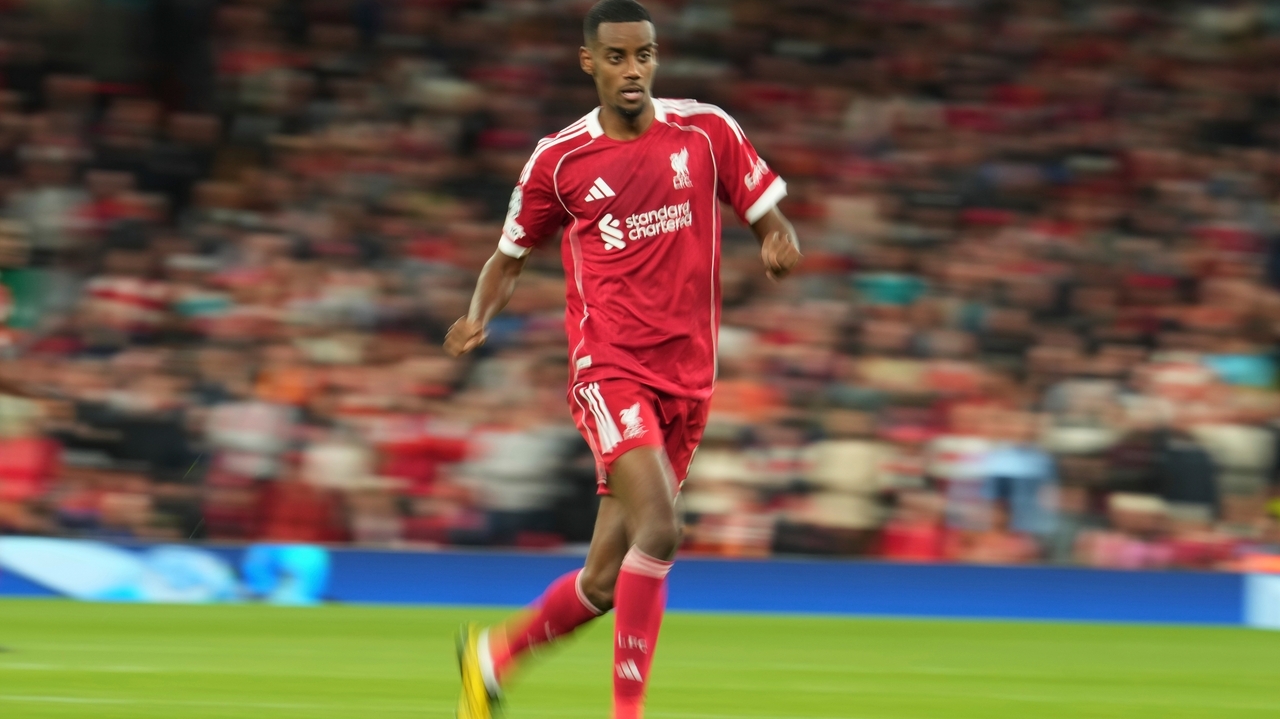 Alexander Isak upstaged as he makes his Liverpool debut in the ...