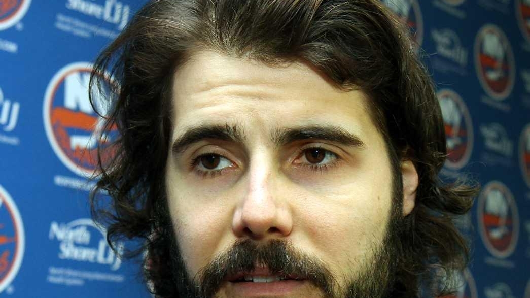 DiPietro praises Islanders and is sad to leave them - Newsday