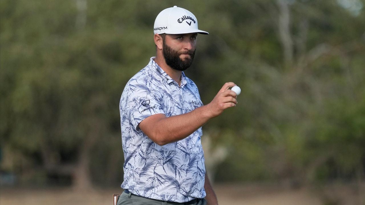 Smotherman posts 63 for one-shot lead in Mexico, Rahm 4 back - Newsday