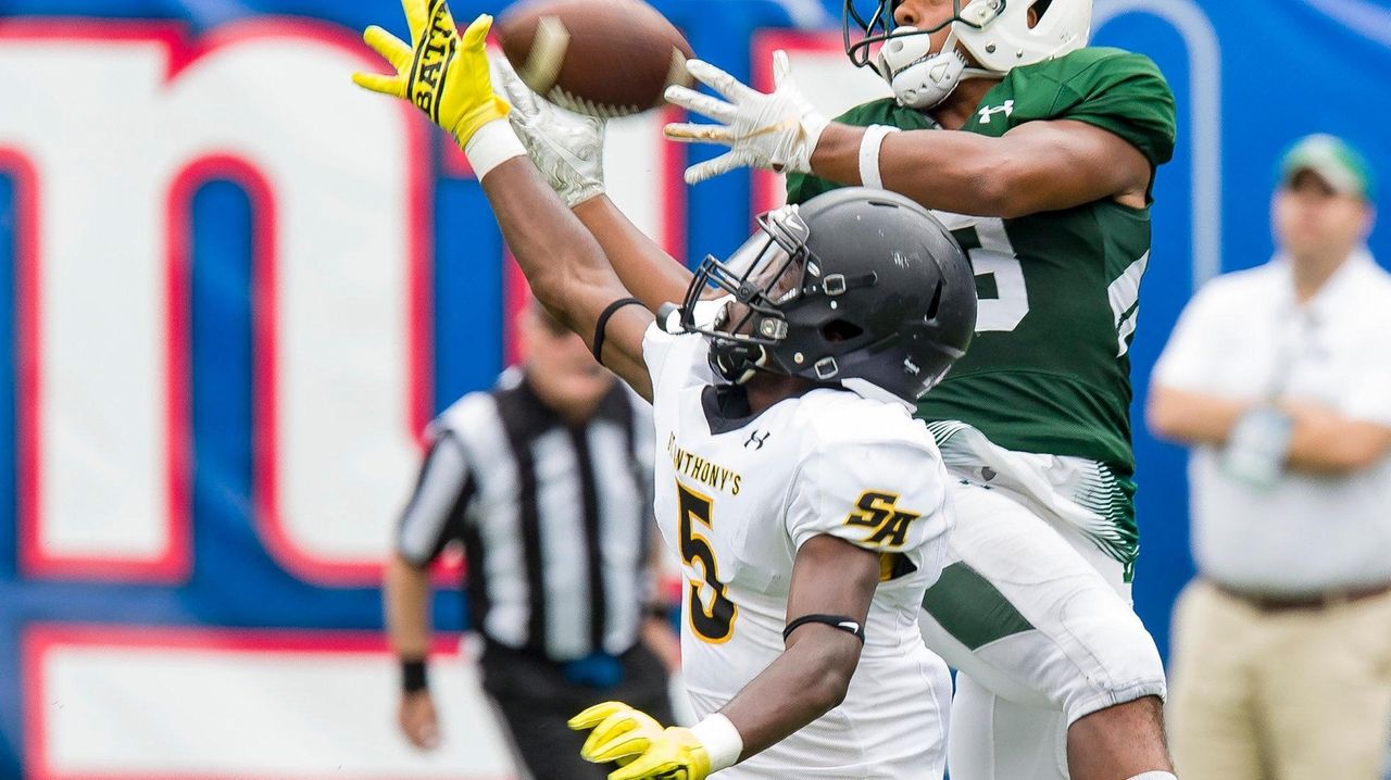 St. Anthony's Antoine commits to SBU football - Newsday