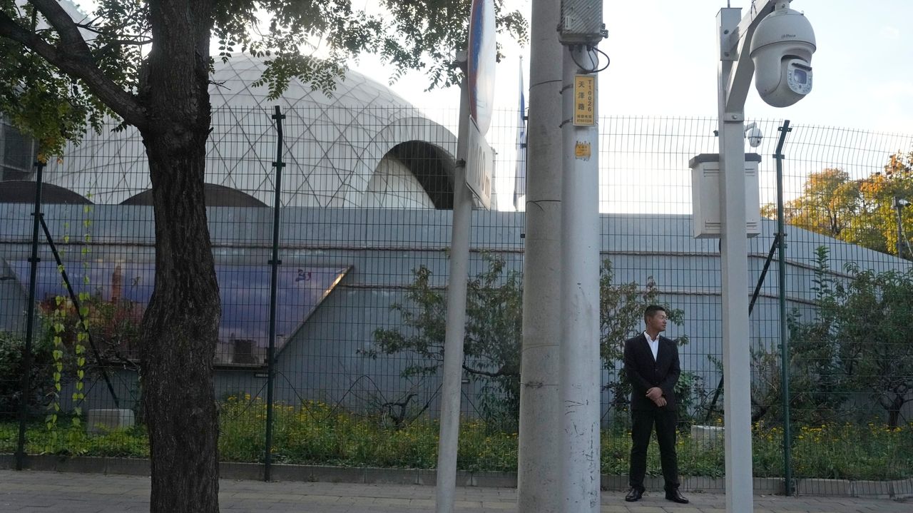 An employee at the Israeli Embassy in China has been stabbed. A foreign ...