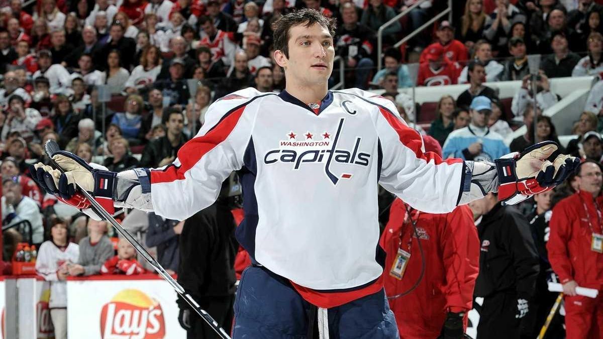 NHL live chat with Arthur Staple - Newsday