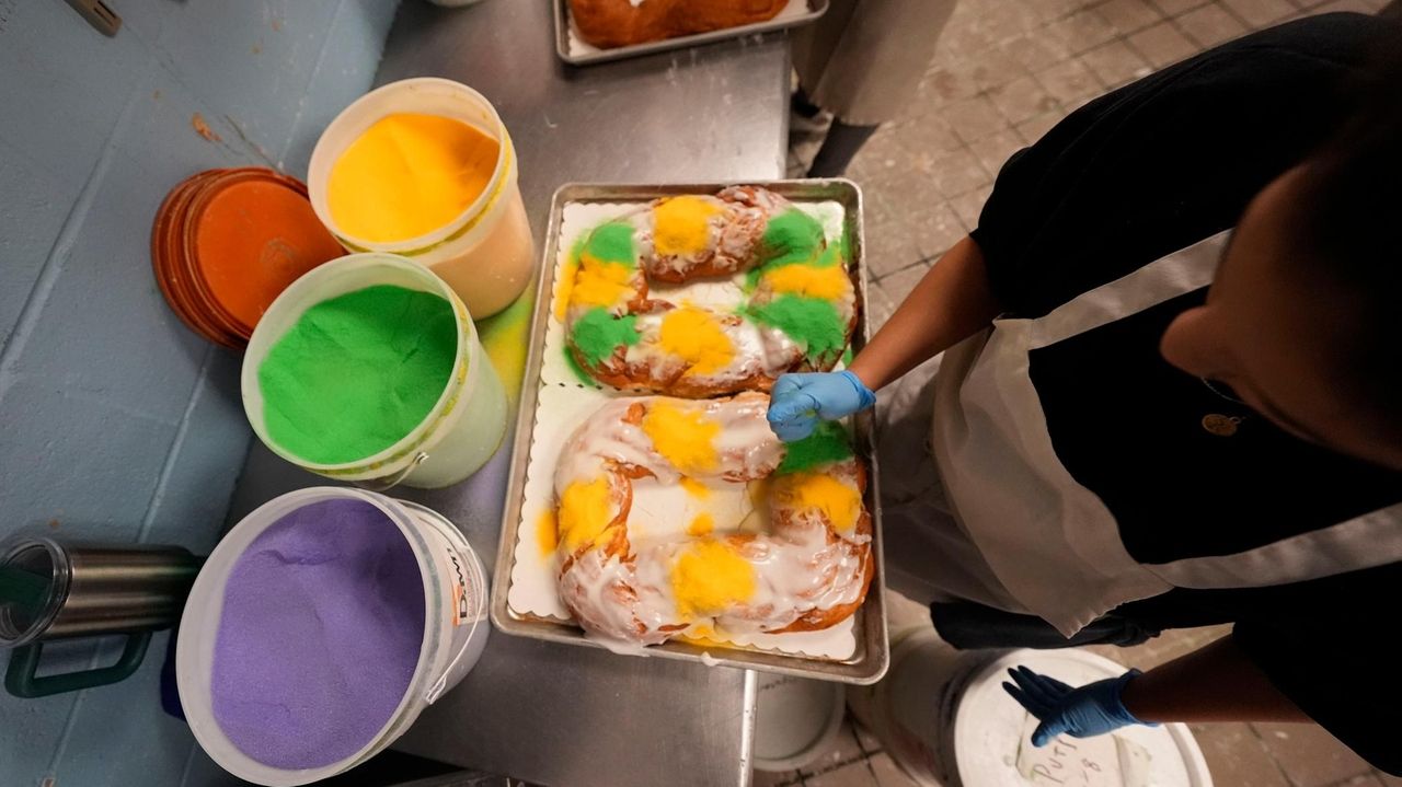 Fat Tuesday means big business for New Orleans bakers under exploding ...