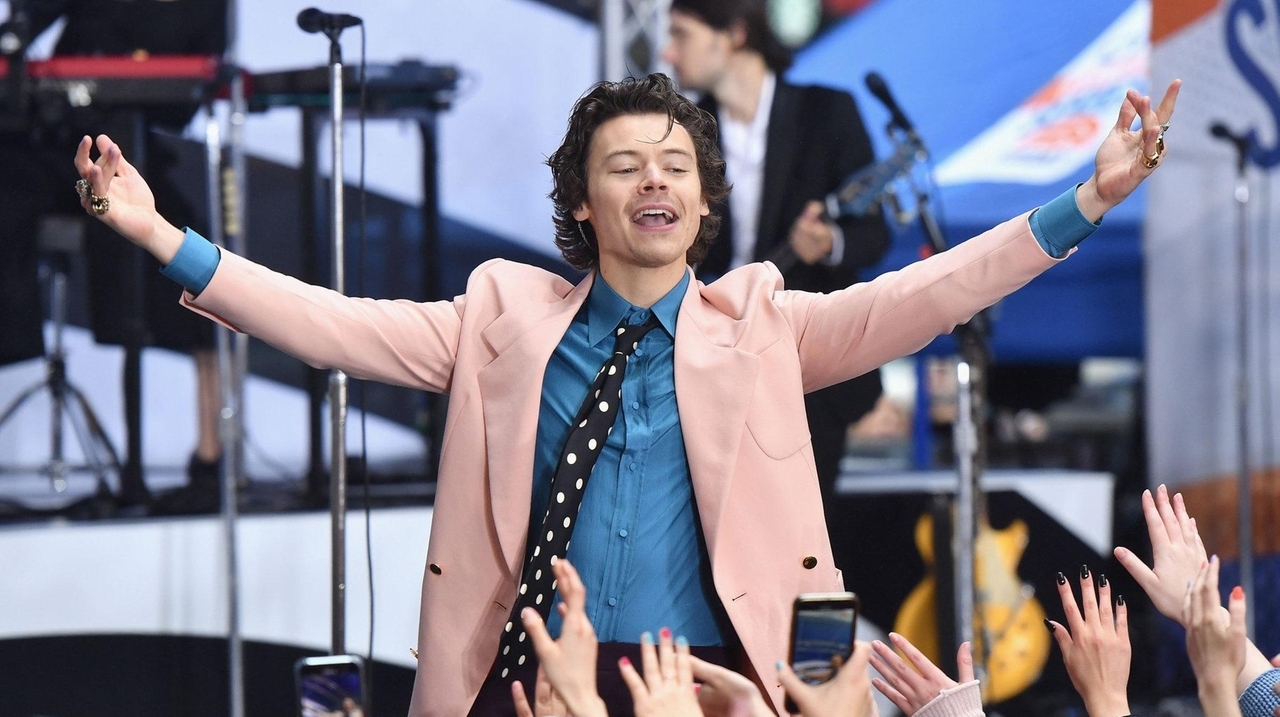Harry Styles sets two Madison Square Garden shows for Halloween - Newsday