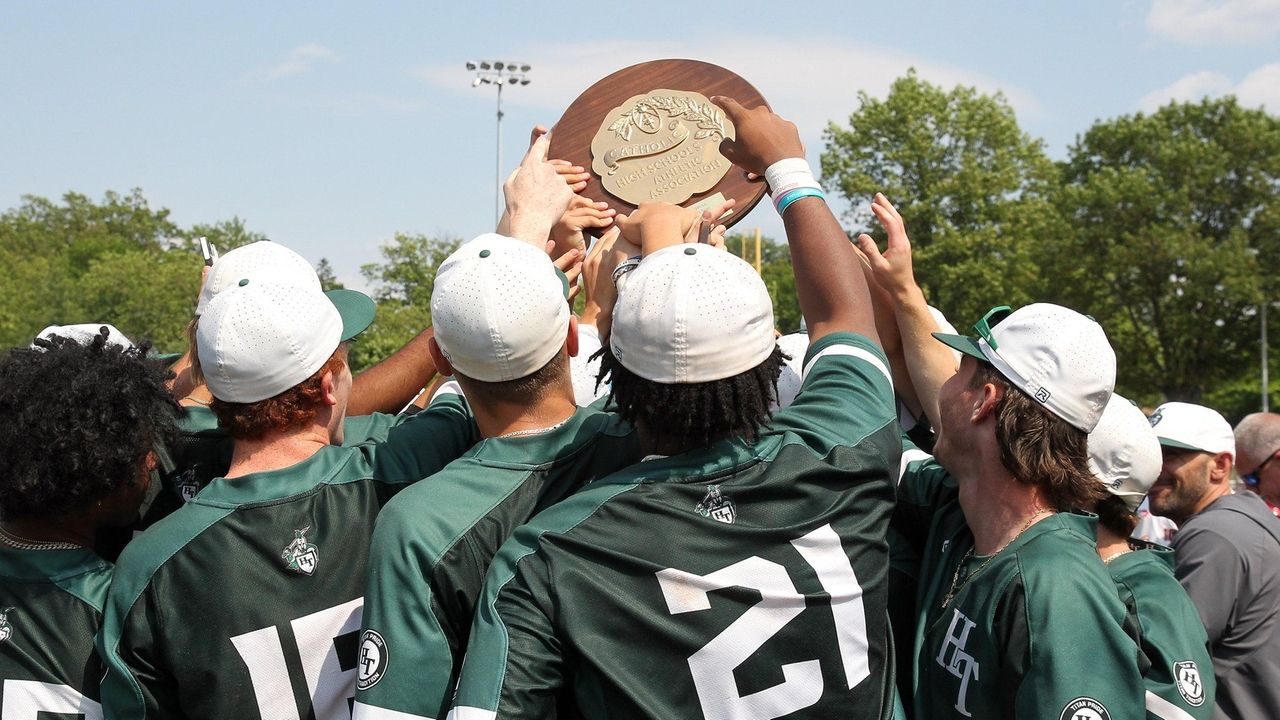 Holy Trinity baseball in the state Catholic championships - Newsday