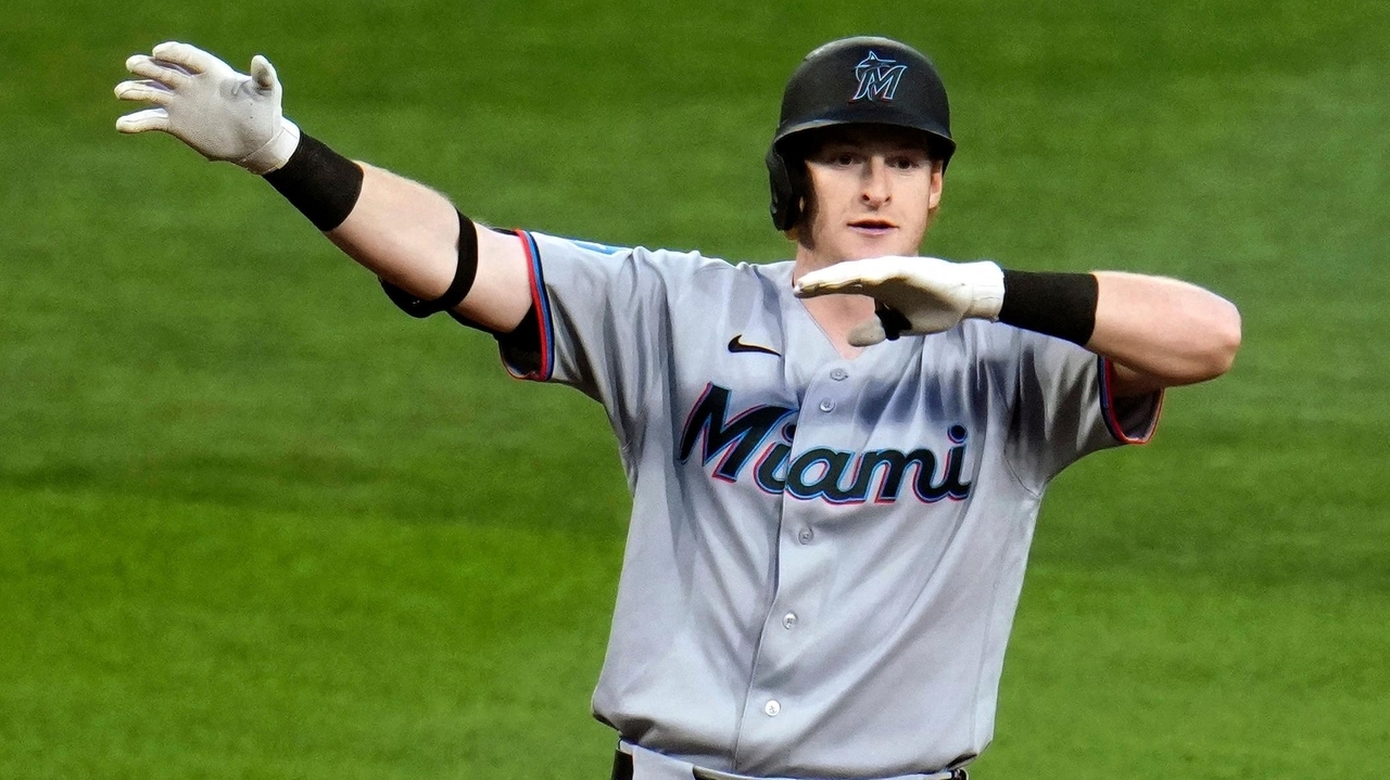Marlins beat the Pirates 8-3 for their 6th straight victory - Newsday