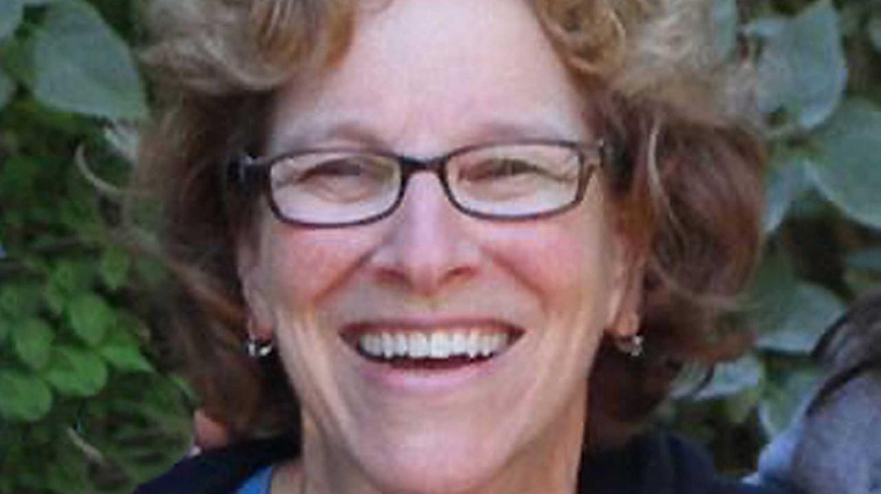 Beth Yanuck-Platt, Smithtown HS West environmental science teacher ...