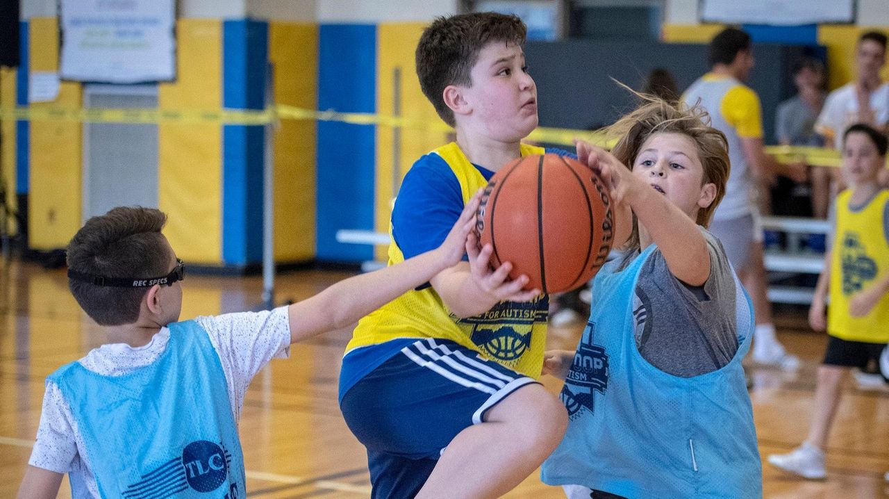 Alley Oop for Autism 'can't stop now,' delivers fun, funds for a slam ...