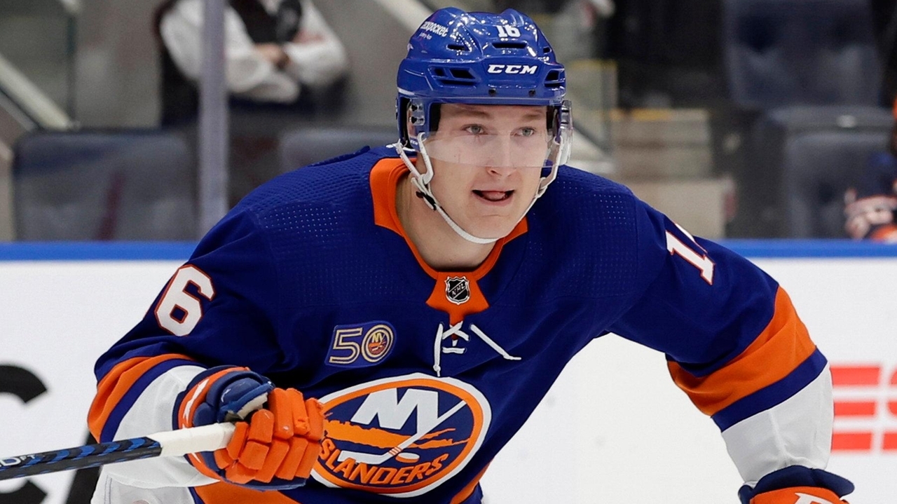 Aatu Raty, Samuel Bolduc making most of their call-ups with Islanders ...