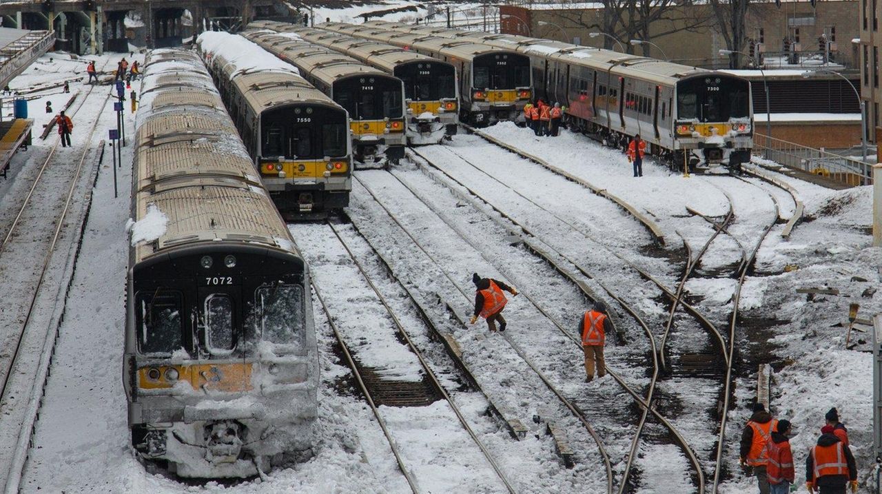 LIRR delays, miscommunication draw fire as recovery stalls - Newsday